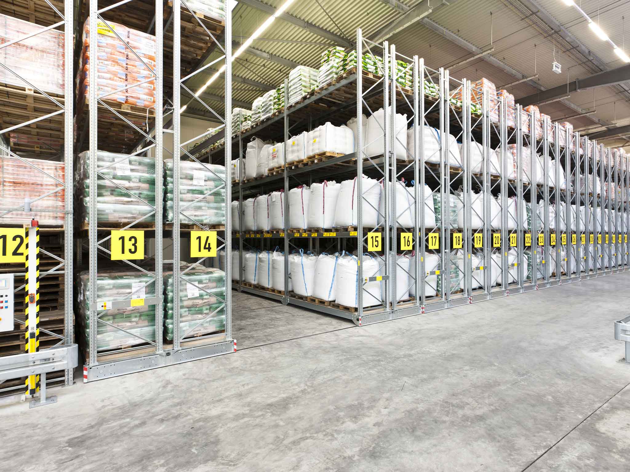 Dexion Mobile Pallet Racking Systems - BSE UK
